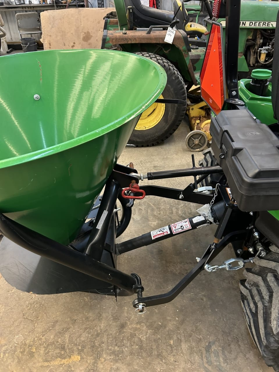 2022 Frontier SS1067B Pull-Type Fertilizer Spreader